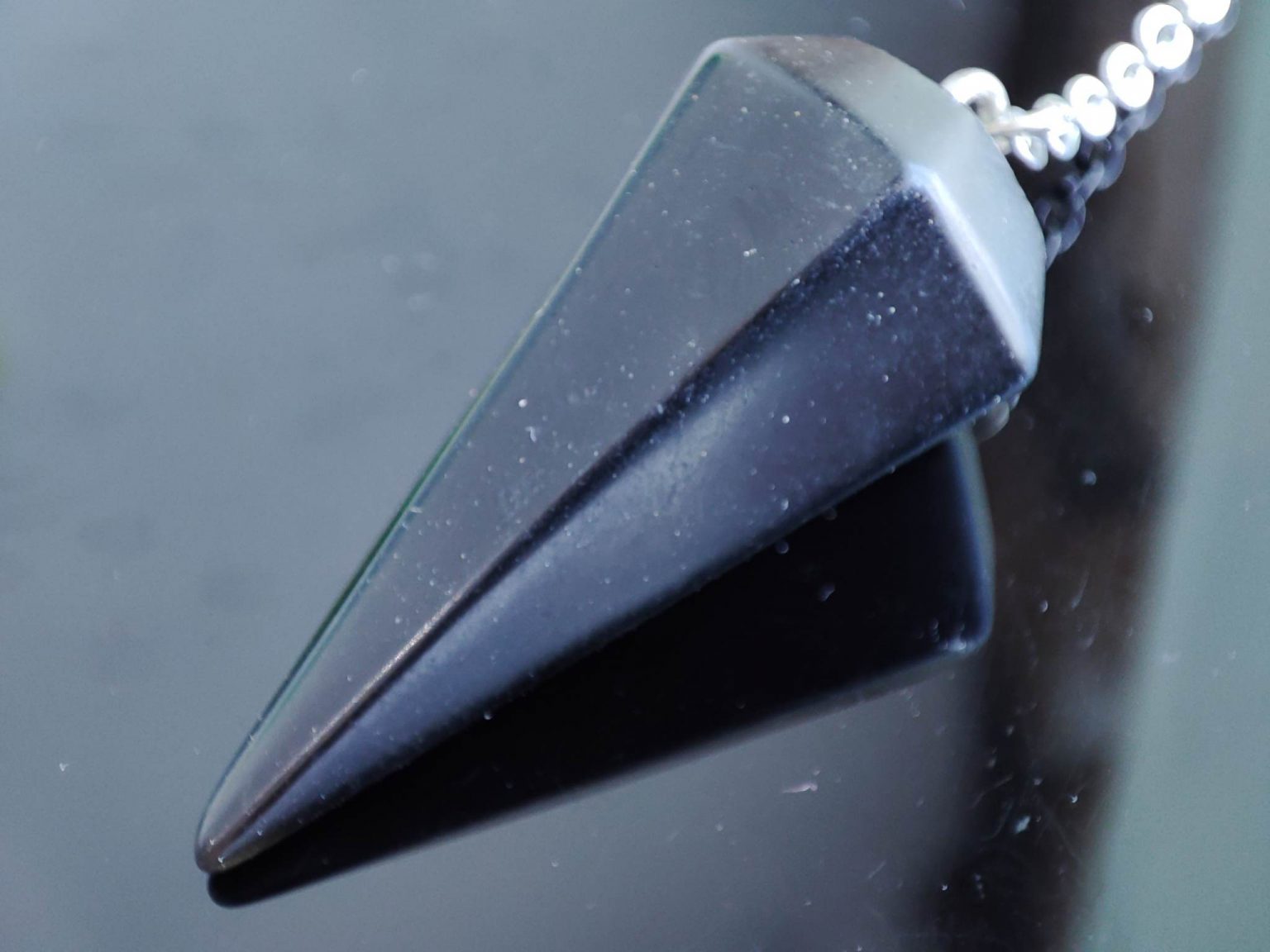 Pierre Obsidienne Noire : Vertus et Utilisation en Lithothérapie